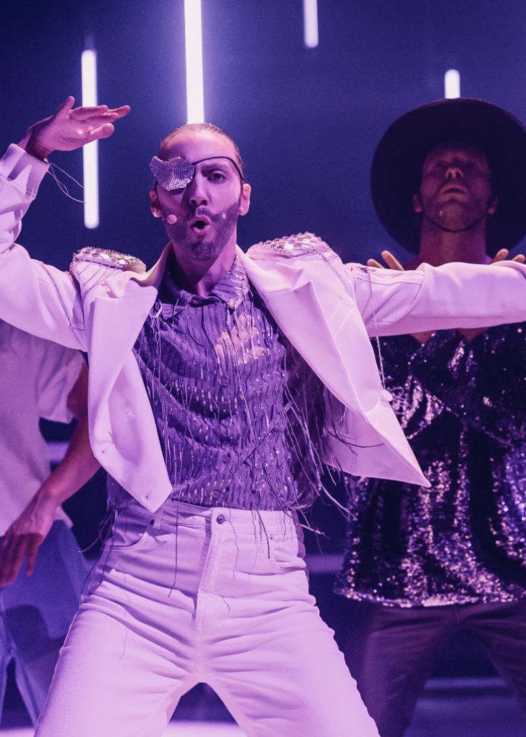 Indigo Flamingo | Skånes Dansteater