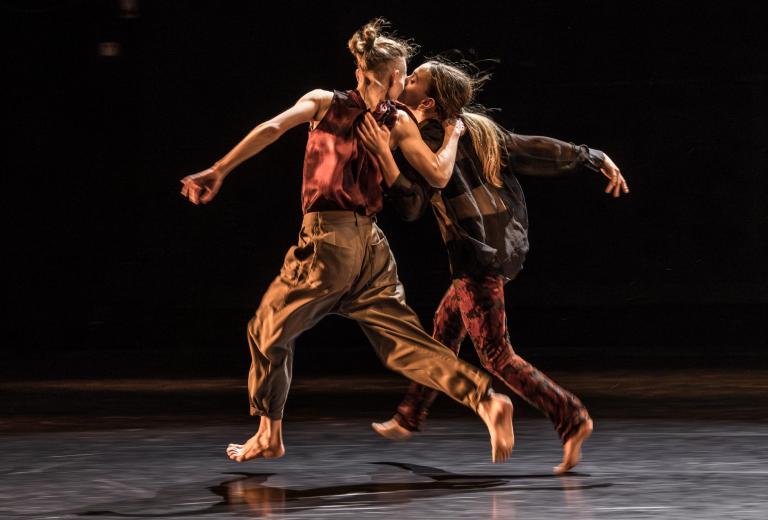 Don't, Kiss .Skånes | Skånes Dansteater